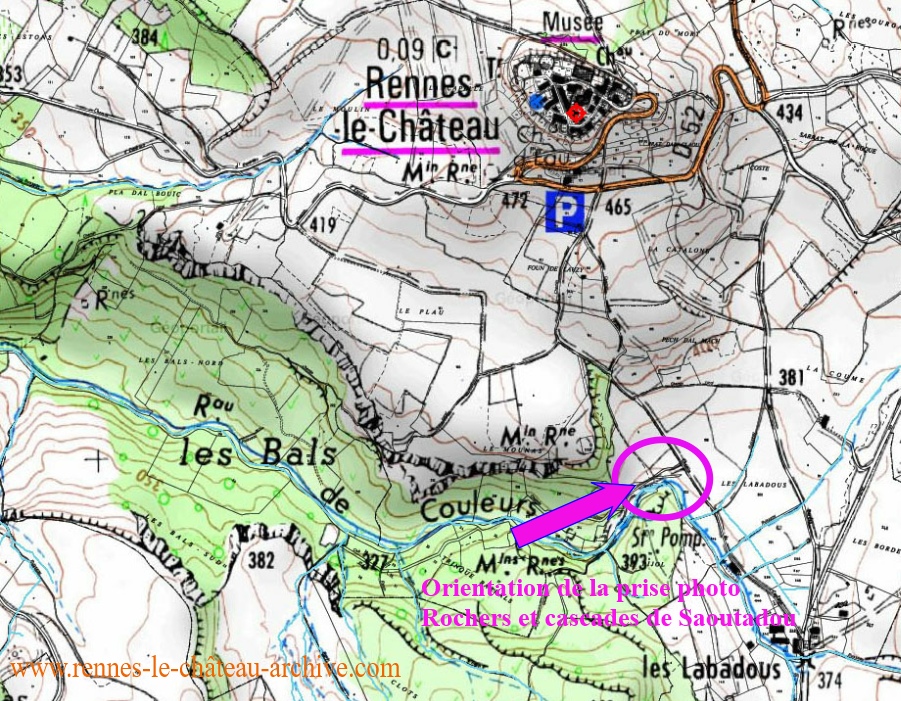 Le moulin de la carte postale est situé au sud de Rennes-le-Château